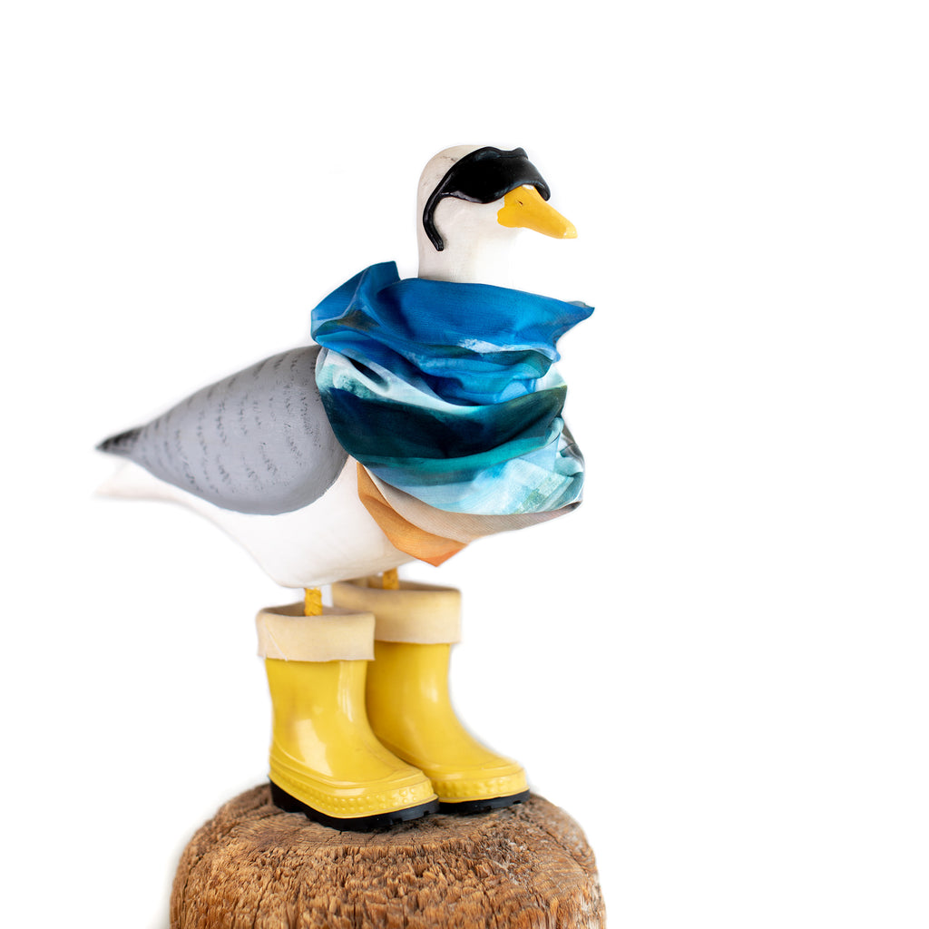 Buff beach look illustrated by Martin Fiset – Atelier Côtier